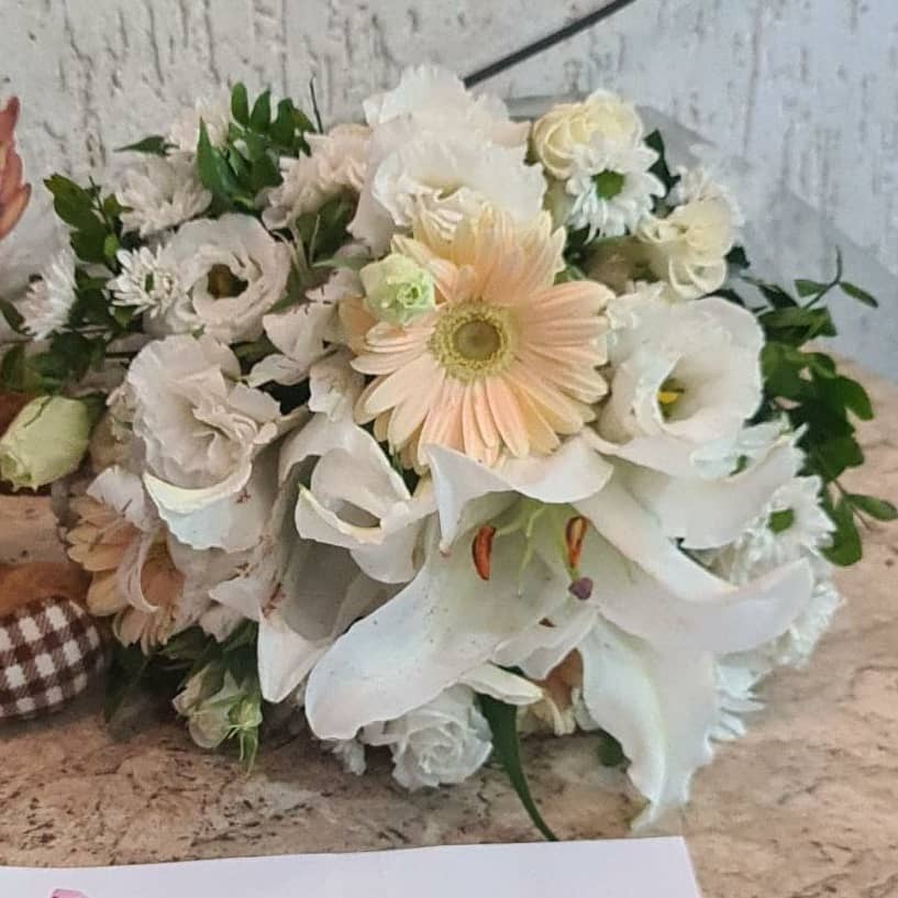 Floricultura em Brasília - DF: Compre flores, cestas e mais | Isabela ...