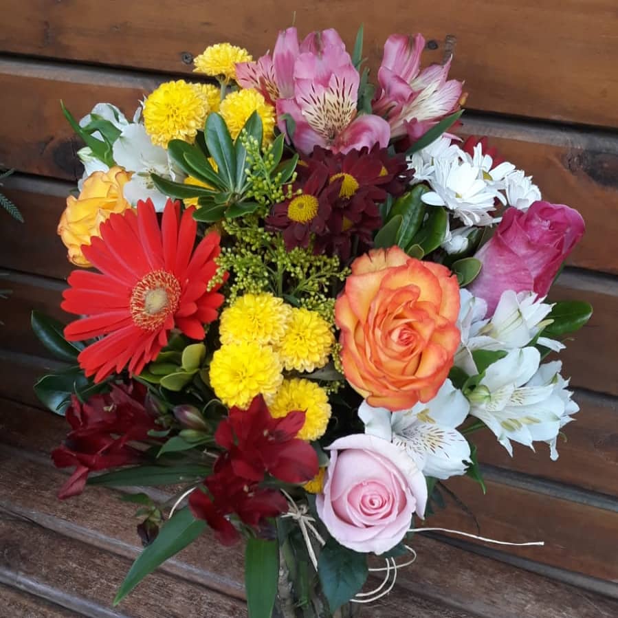 Floricultura Porto Alegre RS: Cestas e flores online | Isabela Flores